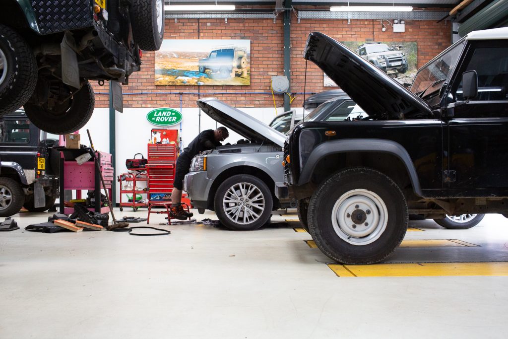 6 Reasons to Service Your Range Rover with CSG Automotive in ...