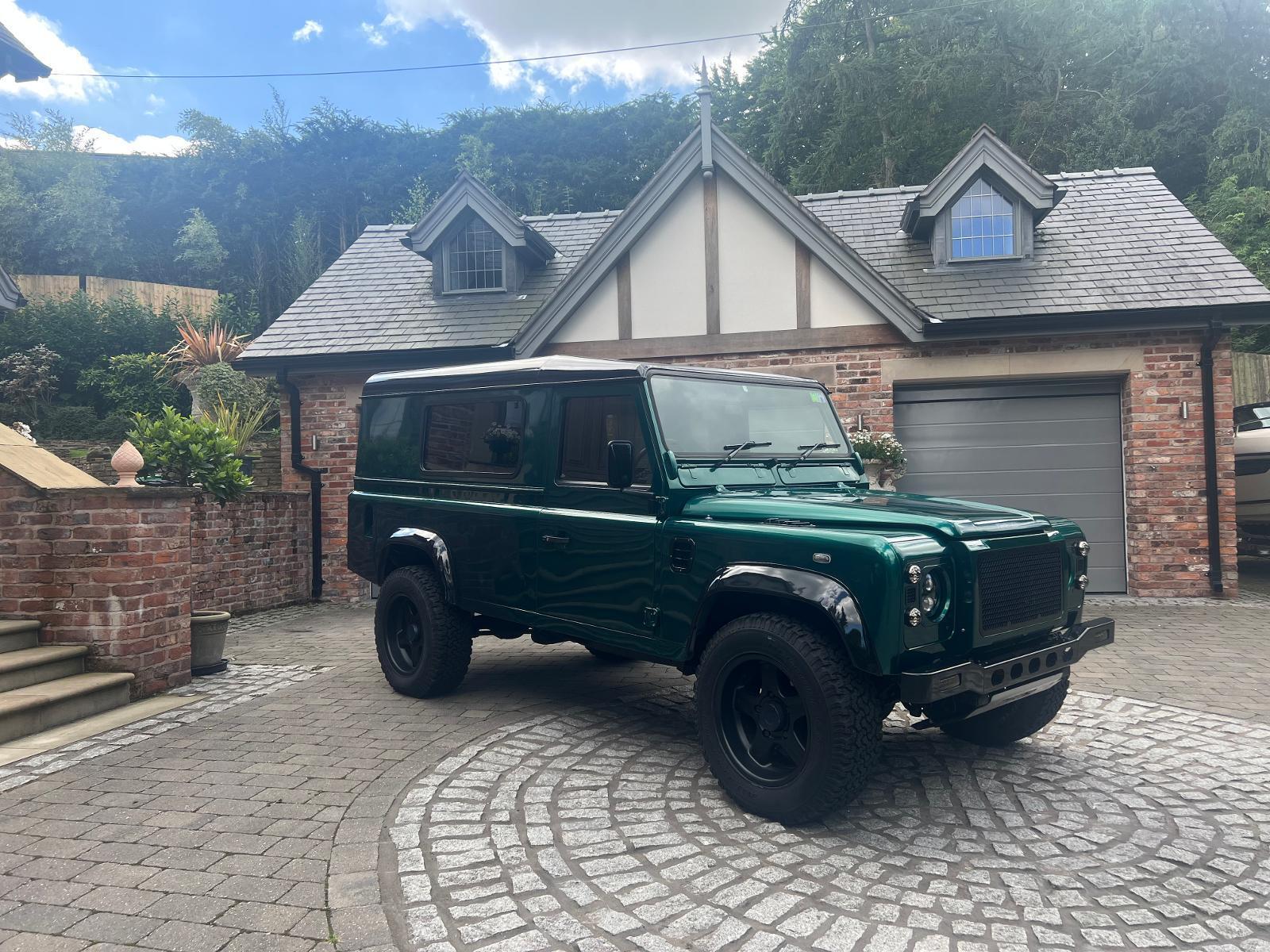 Land Rover Defender 110 Twisted Green 2006 - CSG Automotive Land Rover ...