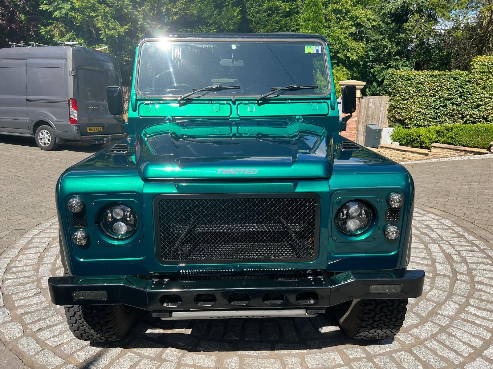 Land Rover Defender 110 Twisted Green 2006 - CSG Automotive Land Rover ...